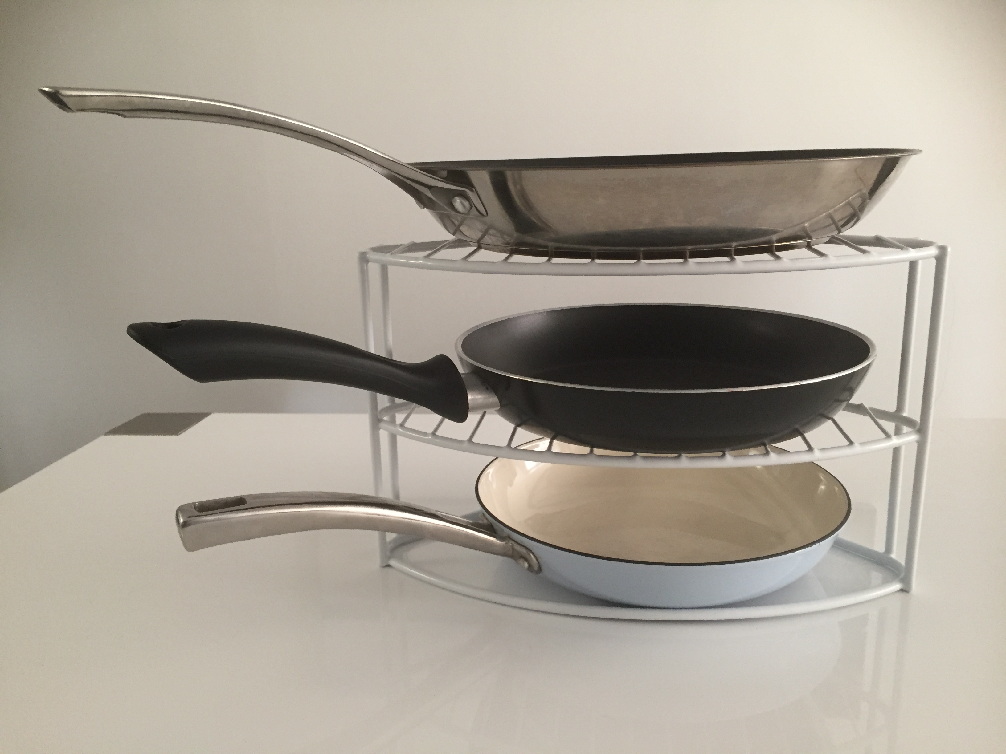A Tiny Tidy Tip! ~ Go Vertical With Your Frying Pans. - The Tidy Lady